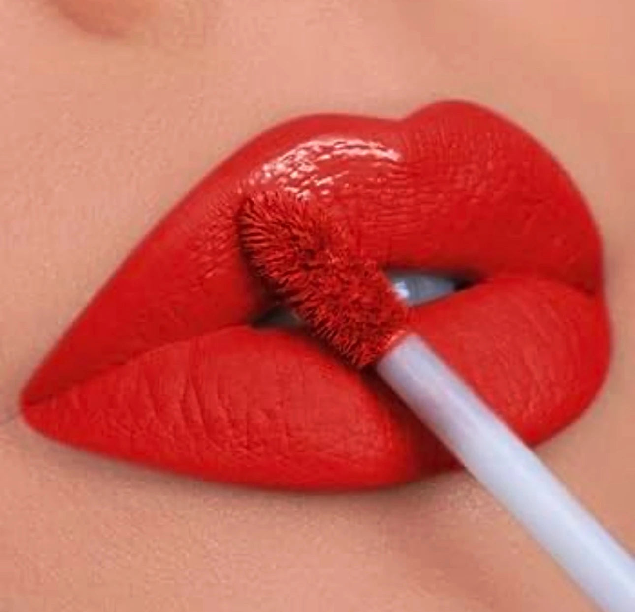 Matte Lipstick – Sleek Chic